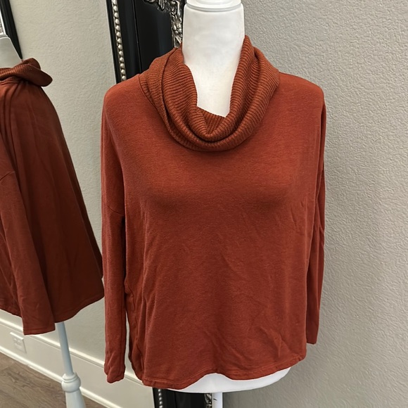 Lou & Grey | Sweaters | Lou Grey Loft Super Soft Autumn Rust Sweater ...